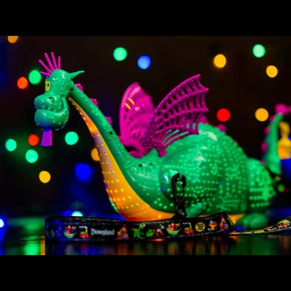 Disney | Other | Disneyland Elliott Popcorn Bucket Main Street ...